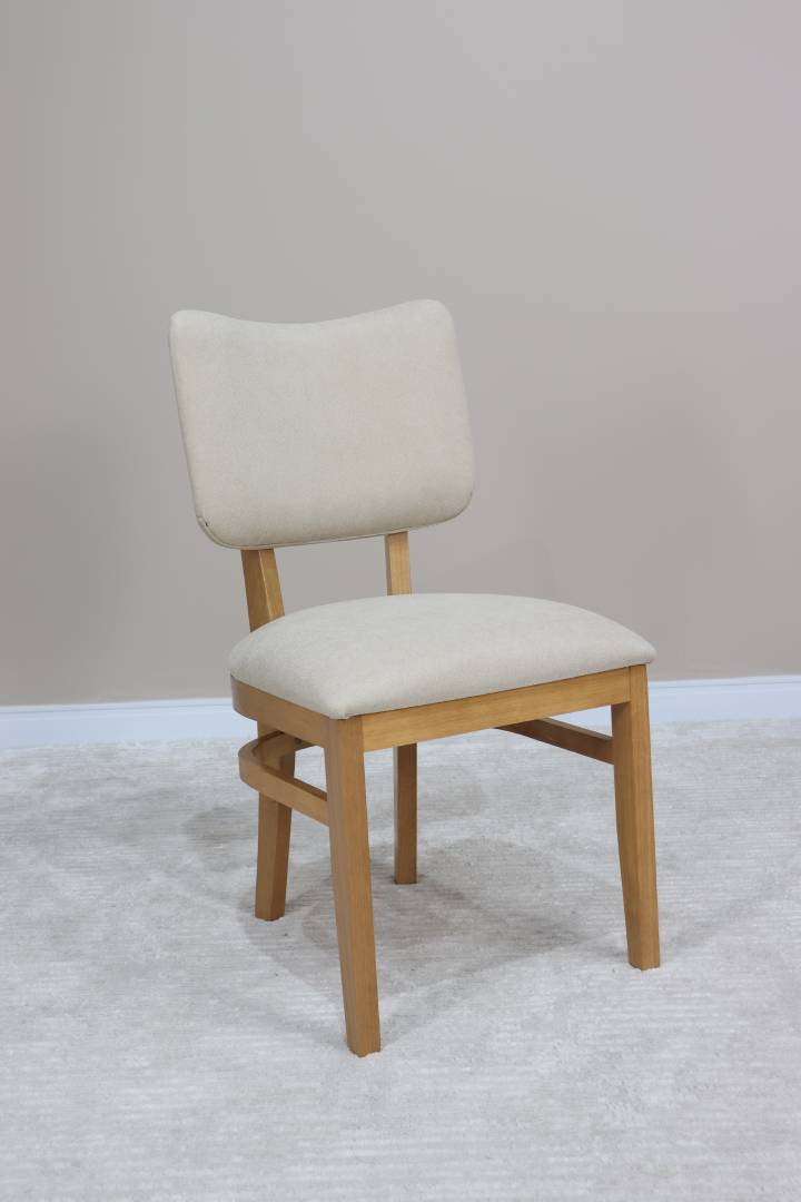 CADEIRA LAURA AMENDOA E BEGE | Grupo Formosa